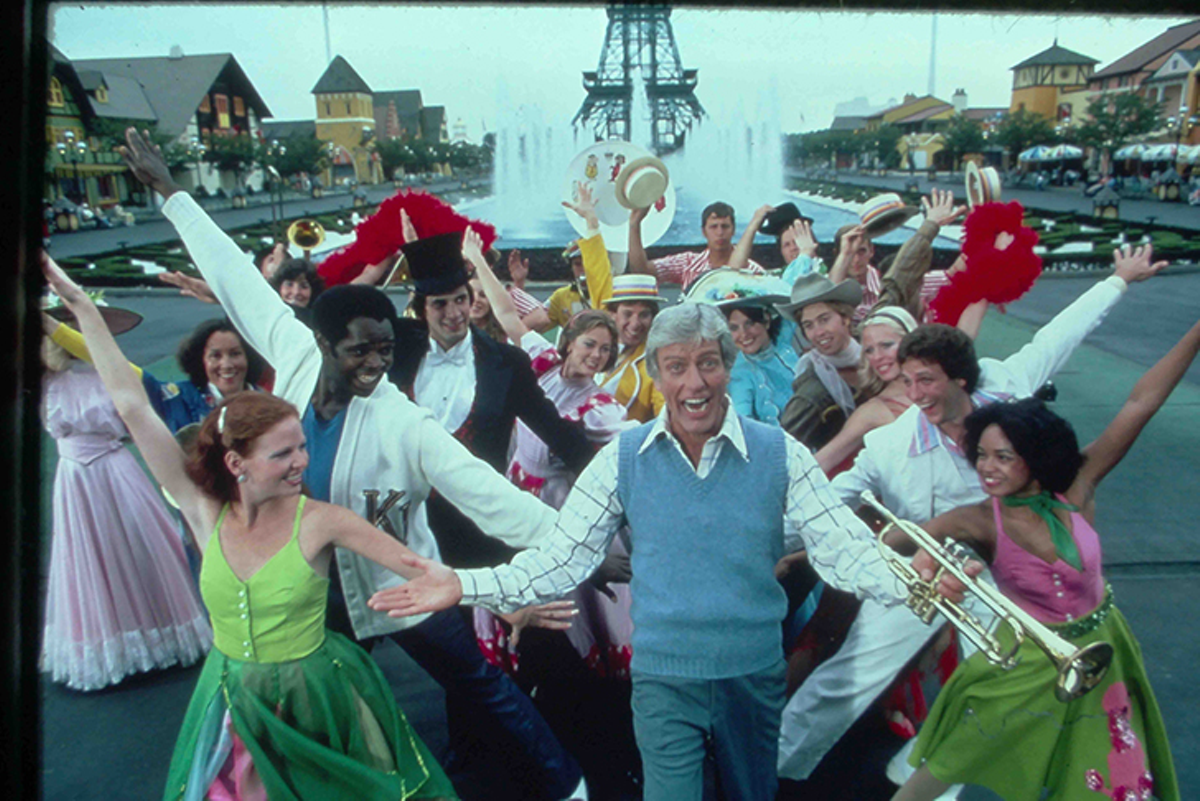 A Guide to Kings Island's Many Famous Friends