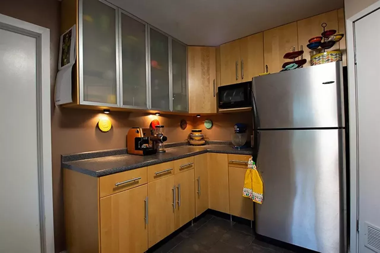 This Funky Lil' Midcentury Modern Hamilton Home Can Be Yours For Less ...