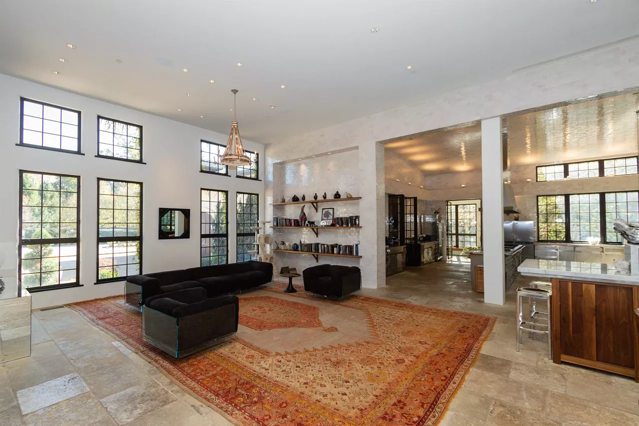 This Italian Villa-Style Mansion in Indian Hill is a Jaw-Dropping $6.9 ...