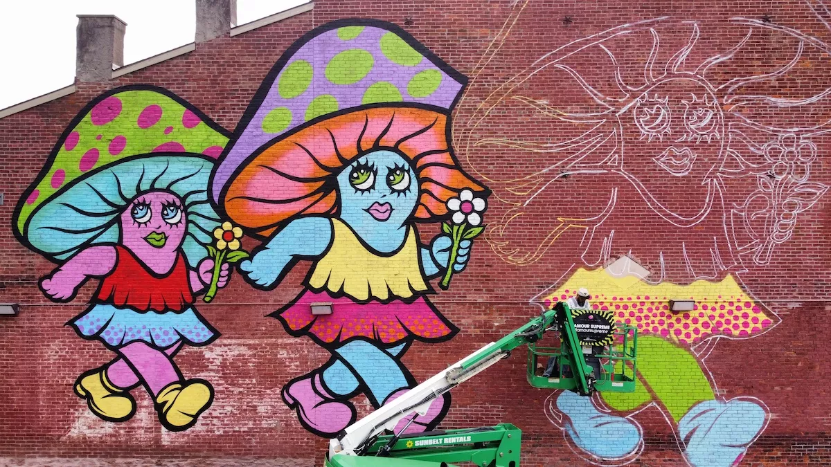 Street Muralist L'Amour Supreme is Painting a Love Letter to Cincinnati ...
