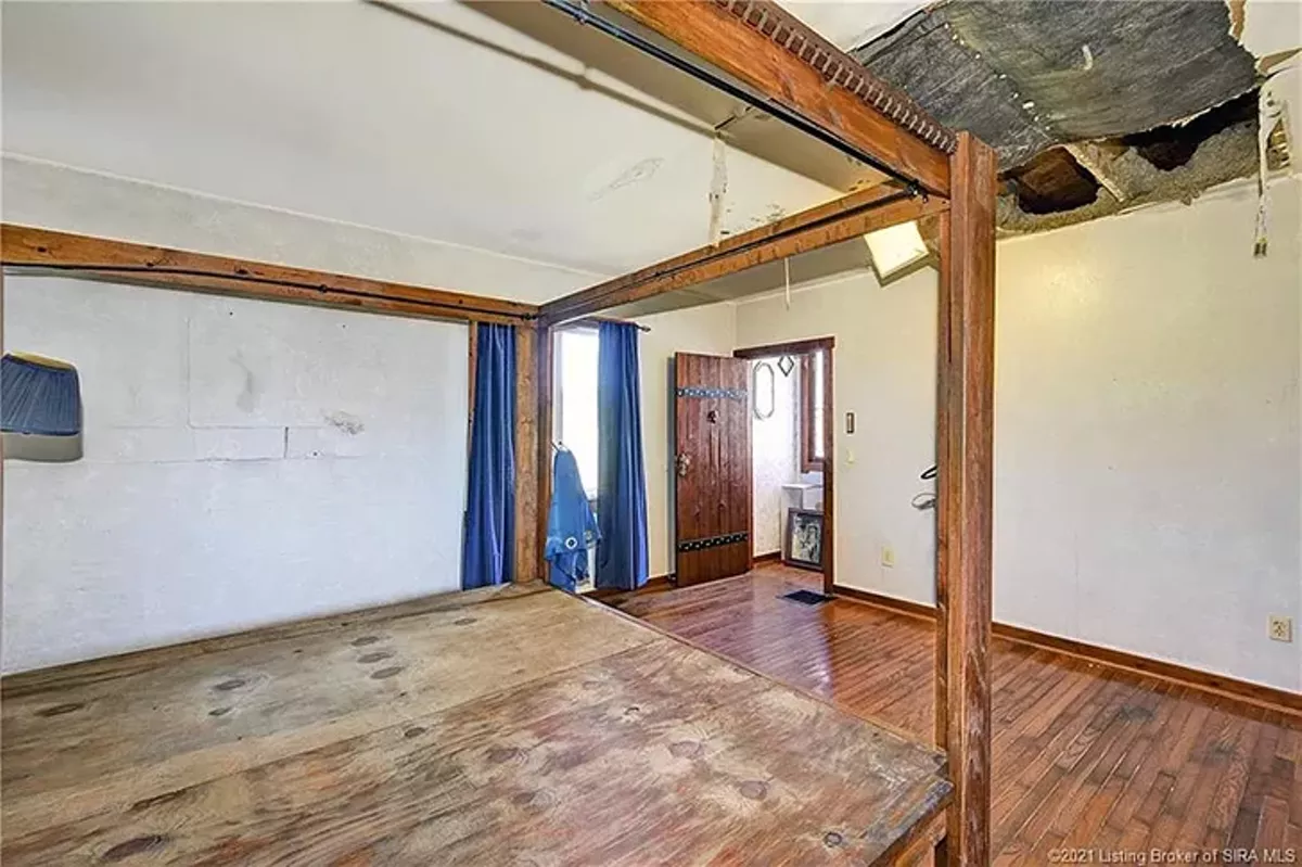 Calling All Kings and Queens: You Can Own a Castle in Indiana For Just ...