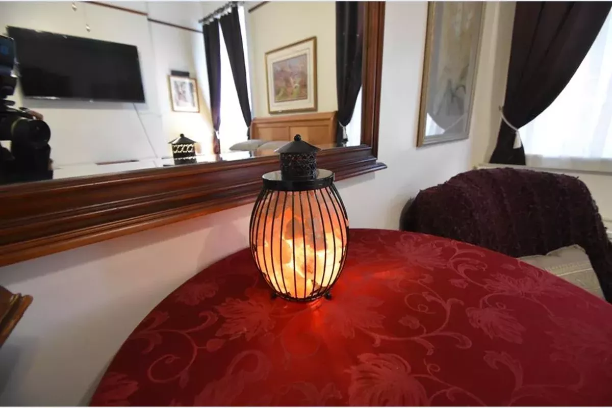 This Historic Gaslight Clifton Home — Currently Operating as an AirBnb ...